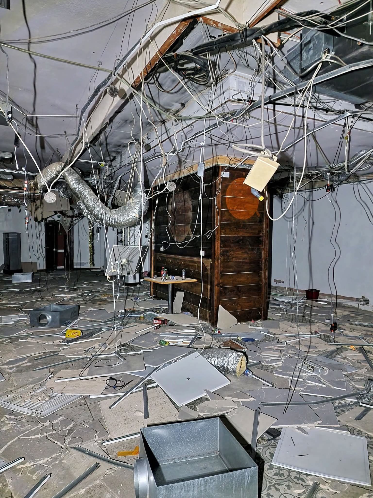 How long does the demolition process take in Leeds & York?